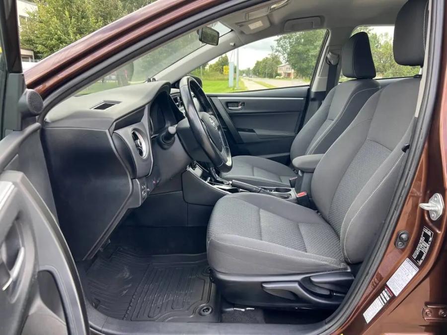 Toyota Corolla 2018 in Riga, with an engine capacity of 1.60 L and mileage of 81 thousand km for 11950 €, photo 9 on AUTOMOTO.COM.LV