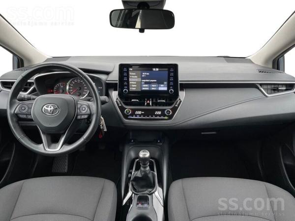 Toyota Corolla 2019 in Riga, with an engine capacity of 1.60 L and mileage of 132 thousand km for 12990 €, photo 8 on AUTOMOTO.COM.LV