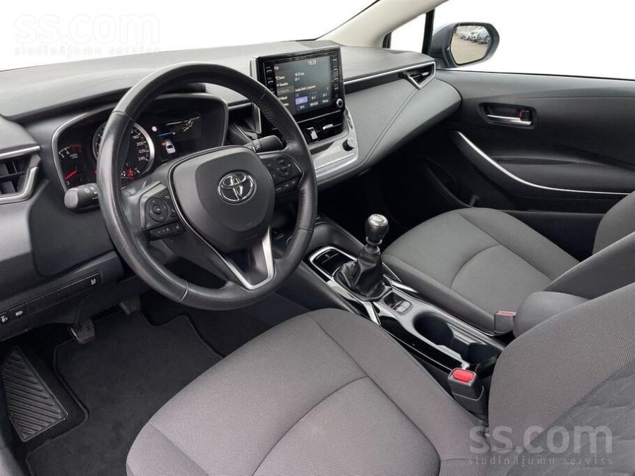 Toyota Corolla 2019 in Riga, with an engine capacity of 1.60 L and mileage of 132 thousand km for 12990 €, photo 11 on AUTOMOTO.COM.LV