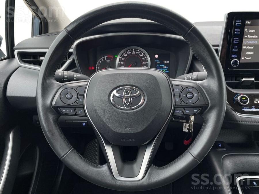 Toyota Corolla 2019 in Riga, with an engine capacity of 1.60 L and mileage of 132 thousand km for 12990 €, photo 12 on AUTOMOTO.COM.LV