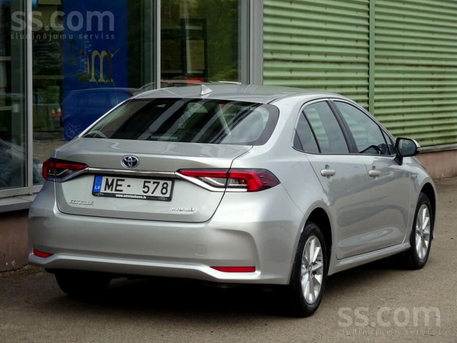 Toyota Corolla 2019 in Riga, with an engine capacity of 1.80 L and mileage of 97 thousand km for 15900 €, photo 2 on AUTOMOTO.COM.LV