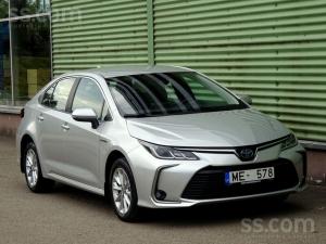 Toyota Corolla 2019 in Riga, with an engine capacity of 1.80 L and mileage of 97 thousand km for 15900 €, photo 3 on AUTOMOTO.COM.LV