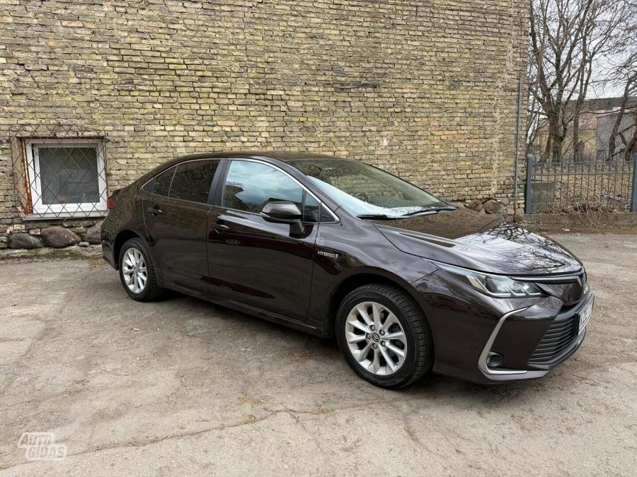 Toyota Corolla 2019 Viļņa, ar dzinēja tilpumu 1.80 L un nobraukumu 185 tūkst. km par 15999 €, foto 1 vietnē AUTOMOTO.COM.LV