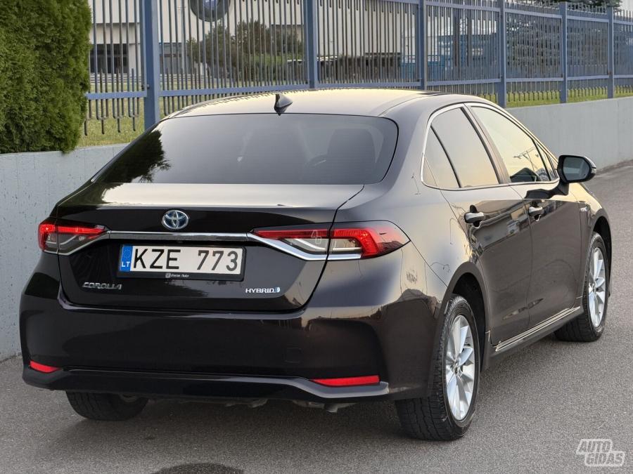 Toyota Corolla 2019 in Vilnius, with an engine capacity of 1.80 L and mileage of 186 thousand km for 15500 €, photo 6 on AUTOMOTO.COM.LV