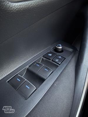Toyota Corolla 2019 in Vilnius, with an engine capacity of 1.80 L and mileage of 186 thousand km for 15500 €, photo 23 on AUTOMOTO.COM.LV