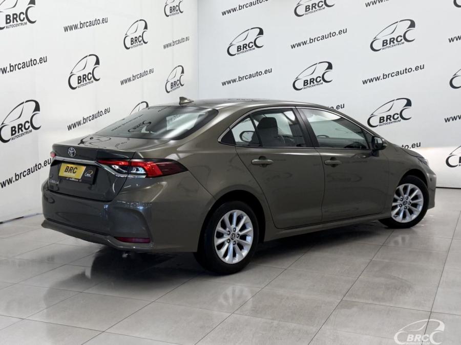 Toyota Corolla 2019 in Vilnius, with an engine capacity of 1.60 L and mileage of 156 thousand km for 13200 €, photo 3 on AUTOMOTO.COM.LV