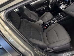 Toyota Corolla 2019 in Vilnius, with an engine capacity of 1.60 L and mileage of 156 thousand km for 13200 €, photo 6 on AUTOMOTO.COM.LV
