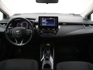 Toyota Corolla 2020 in Vilnius, with an engine capacity of 1.60 L and mileage of 105 thousand km for 14499 €, photo 3 on AUTOMOTO.COM.LV
