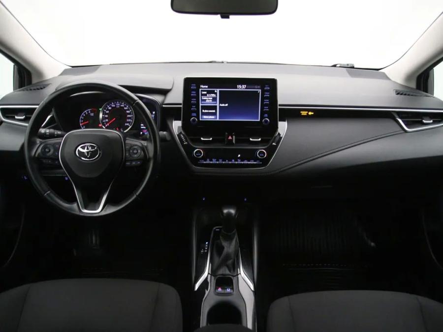 Toyota Corolla 2020 in Vilnius, with an engine capacity of 1.60 L and mileage of 105 thousand km for 14499 €, photo 3 on AUTOMOTO.COM.LV