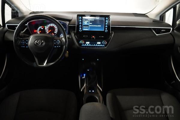 Toyota Corolla 2020 in Riga, with an engine capacity of 1.60 L and mileage of 94 thousand km for 14790 €, photo 7 on AUTOMOTO.COM.LV