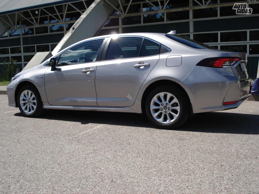 Toyota Corolla 2020 in Vilnius, with an engine capacity of 1.80 L and mileage of 71 thousand km for 15999 €, photo 5 on AUTOMOTO.COM.LV