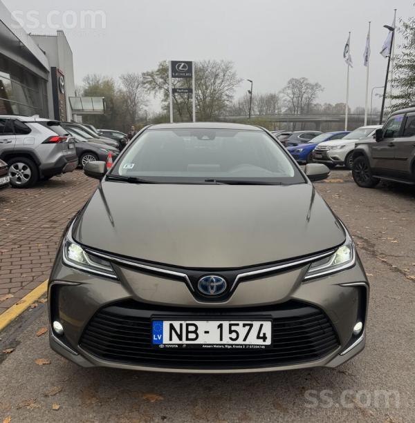 Toyota Corolla 2021 in Riga, with an engine capacity of 1.80 L and mileage of 92 thousand km for 19500 €, photo 2 on AUTOMOTO.COM.LV