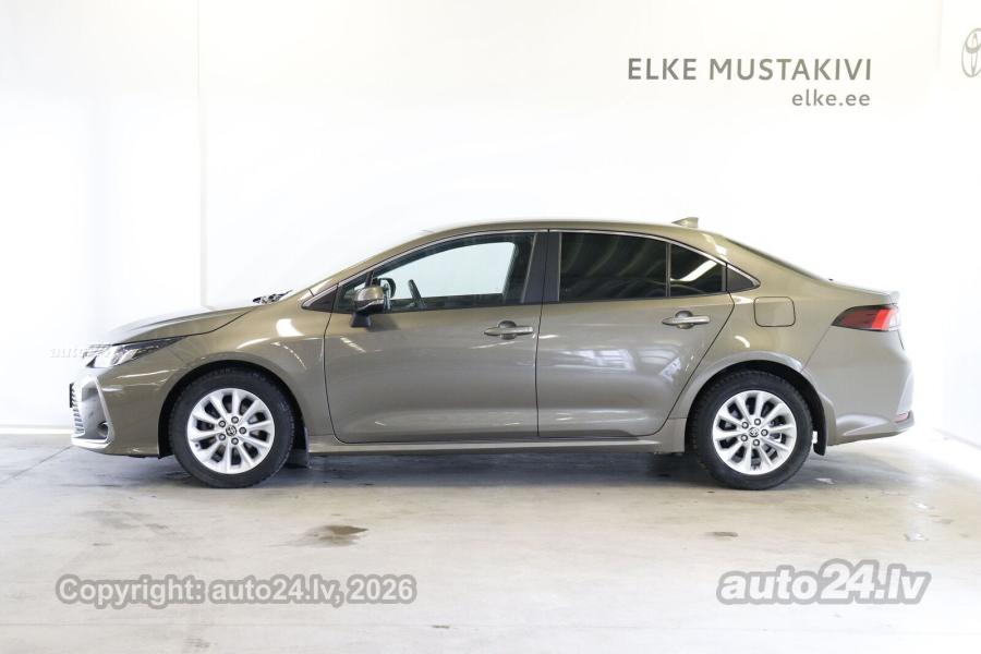 Toyota Corolla 2021 in Tallinn, with an engine capacity of 1.49 L and mileage of 48 thousand km for 15900 €, photo 4 on AUTOMOTO.COM.LV