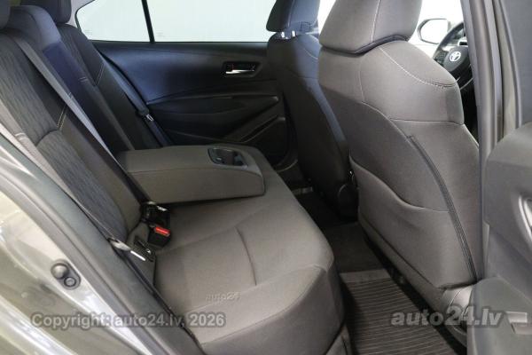 Toyota Corolla 2021 in Tallinn, with an engine capacity of 1.49 L and mileage of 48 thousand km for 15900 €, photo 7 on AUTOMOTO.COM.LV
