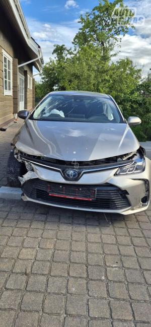 Toyota Corolla 2021 in Kaunas, with an engine capacity of 1.80 L and mileage of 61 thousand km for 4250 €, photo 4 on AUTOMOTO.COM.LV