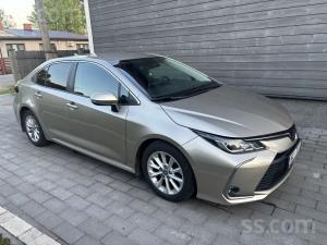 Toyota Corolla 2021 in Aizkraukle, with an engine capacity of 1.50 L and mileage of 192 thousand km for 13800 €, photo  on AUTOMOTO.COM.LV