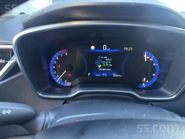 Toyota Corolla 2021 in Aizkraukle, with an engine capacity of 1.50 L and mileage of 192 thousand km for 13800 €, photo 10 on AUTOMOTO.COM.LV