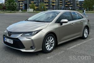 Toyota Corolla 2021 in Riga, with an engine capacity of 1.50 L and mileage of 32 thousand km for 18500 €, photo  on AUTOMOTO.COM.LV