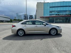 Toyota Corolla 2021 in Riga, with an engine capacity of 1.50 L and mileage of 32 thousand km for 18500 €, photo 4 on AUTOMOTO.COM.LV