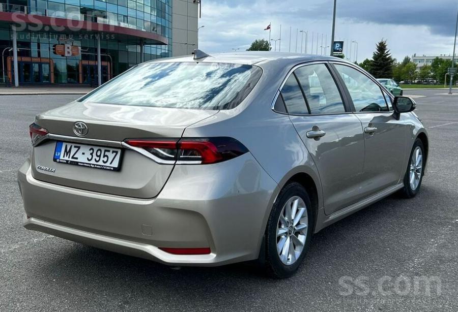 Toyota Corolla 2021 in Riga, with an engine capacity of 1.50 L and mileage of 32 thousand km for 18500 €, photo 5 on AUTOMOTO.COM.LV