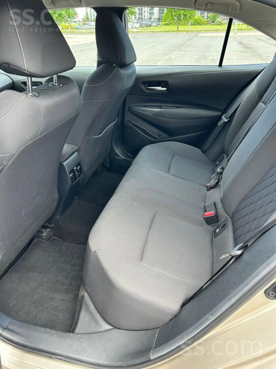 Toyota Corolla 2021 in Riga, with an engine capacity of 1.50 L and mileage of 32 thousand km for 18500 €, photo 10 on AUTOMOTO.COM.LV