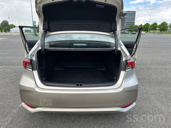 Toyota Corolla 2021 in Riga, with an engine capacity of 1.50 L and mileage of 32 thousand km for 18500 €, photo 10 on AUTOMOTO.COM.LV