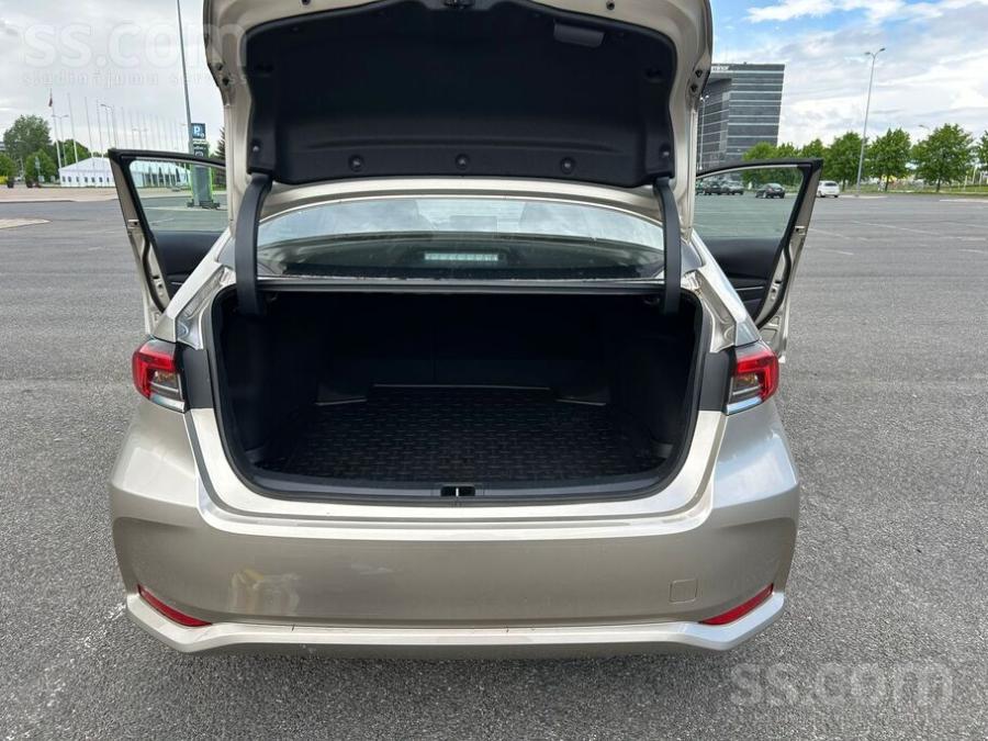 Toyota Corolla 2021 in Riga, with an engine capacity of 1.50 L and mileage of 32 thousand km for 18500 €, photo 11 on AUTOMOTO.COM.LV