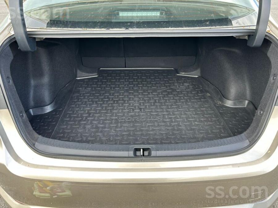 Toyota Corolla 2021 in Riga, with an engine capacity of 1.50 L and mileage of 32 thousand km for 18500 €, photo 12 on AUTOMOTO.COM.LV