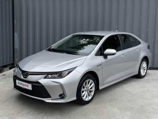 Toyota Corolla 2022 in Vilnius, with an engine capacity of 1.80 L and mileage of 134 thousand km for 17500 €, photo 1 on AUTOMOTO.COM.LV