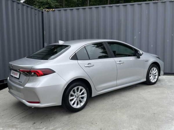 Toyota Corolla 2022 in Vilnius, with an engine capacity of 1.80 L and mileage of 134 thousand km for 17500 €, photo 3 on AUTOMOTO.COM.LV