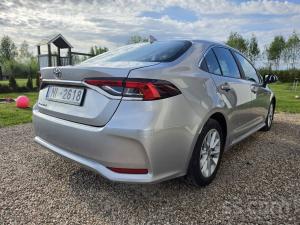 Toyota Corolla 2022 in Riga, with an engine capacity of 1.50 L and mileage of 68 thousand km for 16500 €, photo 4 on AUTOMOTO.COM.LV