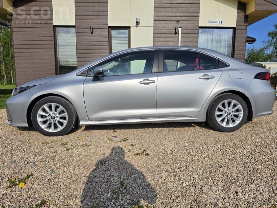 Toyota Corolla 2022 in Riga, with an engine capacity of 1.50 L and mileage of 68 thousand km for 16500 €, photo 7 on AUTOMOTO.COM.LV