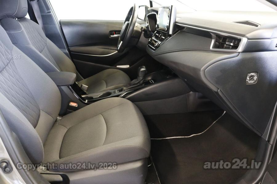 Toyota Corolla 2022 in Tallinn, with an engine capacity of 1.80 L and mileage of 52 thousand km for 18890 €, photo 7 on AUTOMOTO.COM.LV