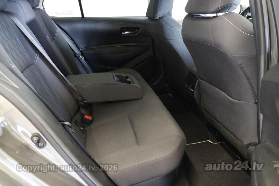 Toyota Corolla 2022 in Tallinn, with an engine capacity of 1.80 L and mileage of 52 thousand km for 18890 €, photo 8 on AUTOMOTO.COM.LV