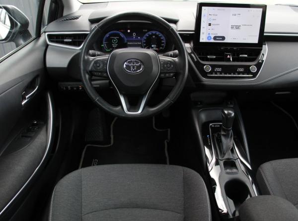 Toyota Corolla 2023 in Vilnius, with an engine capacity of 1.80 L and mileage of 74 thousand km for 20200 €, photo 5 on AUTOMOTO.COM.LV