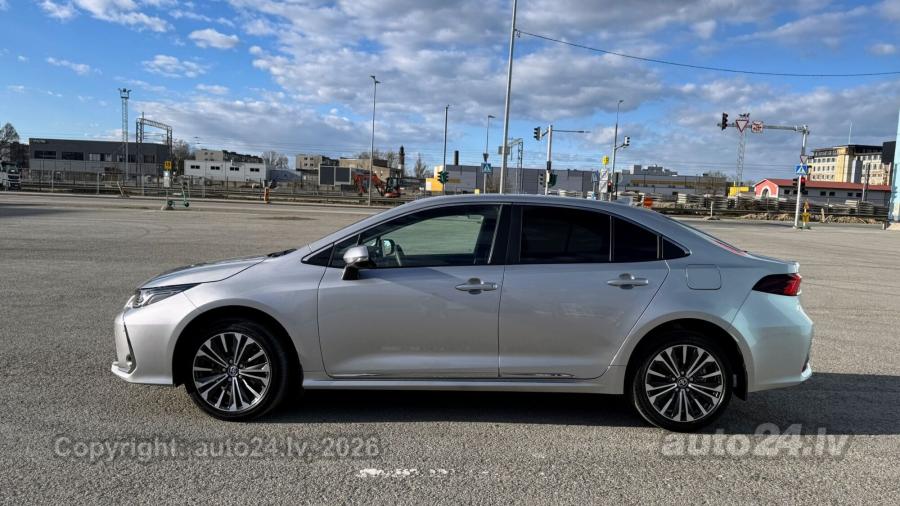 Toyota Corolla 2024 Tallina, ar dzinēja tilpumu 1.80 L un nobraukumu 8 tūkst. km par 28700 €, foto 3 vietnē AUTOMOTO.COM.LV