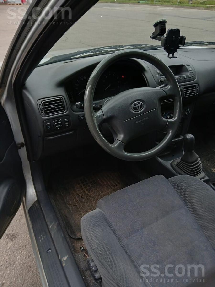 Toyota Corolla 2000 Rīga, ar dzinēja tilpumu 1.60 L un nobraukumu 260 tūkst. km par 1050 €, foto 5 vietnē AUTOMOTO.COM.LV