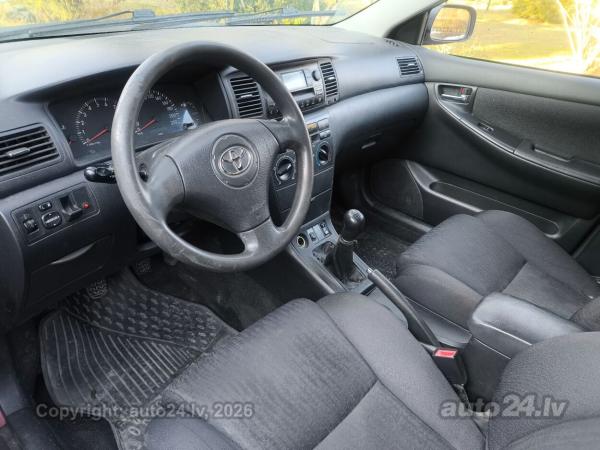 Toyota Corolla 2002 in Tallinn, with an engine capacity of 1.60 L and mileage of 288 thousand km for 998 €, photo 5 on AUTOMOTO.COM.LV