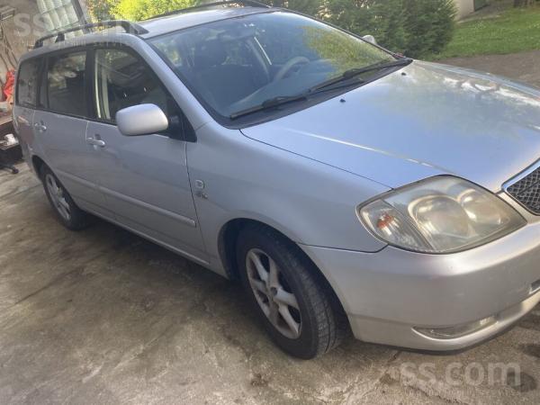 Toyota Corolla 2003 Rīga, ar dzinēja tilpumu 2.00 L un nobraukumu 259 tūkst. km par 3000 €, foto 2 vietnē AUTOMOTO.COM.LV