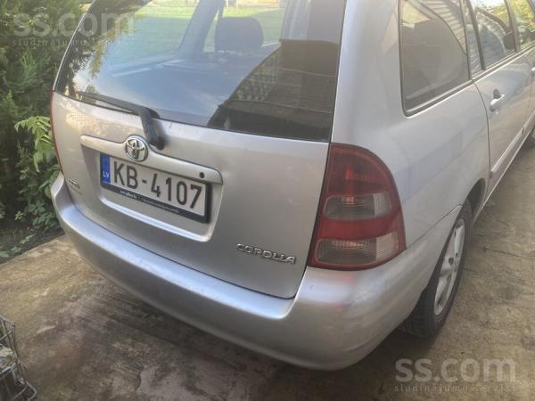 Toyota Corolla 2003 Rīga, ar dzinēja tilpumu 2.00 L un nobraukumu 259 tūkst. km par 3000 €, foto 4 vietnē AUTOMOTO.COM.LV
