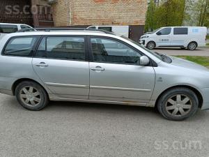 Toyota Corolla 2003 in Riga, with an engine capacity of 1.60 L and mileage of 388 thousand km for 1100 €, photo 4 on AUTOMOTO.COM.LV