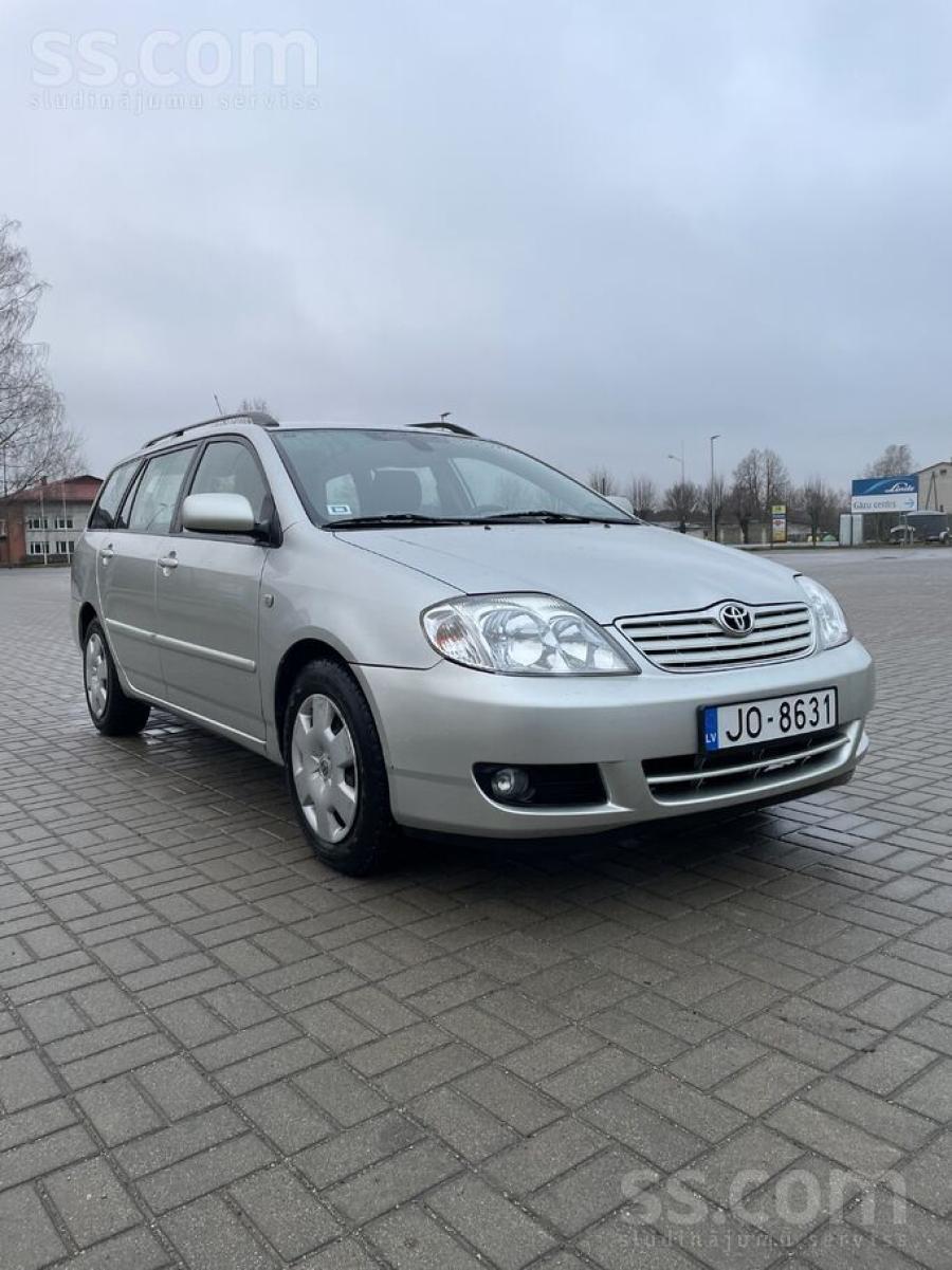 Toyota Corolla 2004 Rīga, ar dzinēja tilpumu 2.00 L un nobraukumu 383 tūkst. km par 1000 €, foto 2 vietnē AUTOMOTO.COM.LV