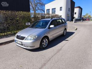 Toyota Corolla 2004 Kauņa, ar dzinēja tilpumu 2.00 L un nobraukumu 300 tūkst. km par 1200 €, foto  vietnē AUTOMOTO.COM.LV