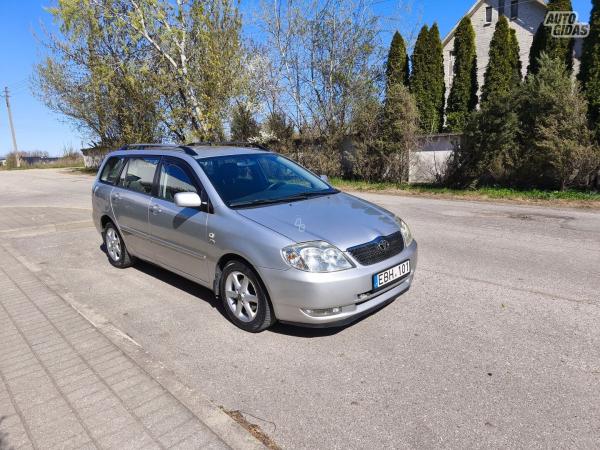 Toyota Corolla 2004 in Kaunas, with an engine capacity of 2.00 L and mileage of 300 thousand km for 1200 €, photo 2 on AUTOMOTO.COM.LV