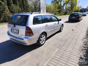 Toyota Corolla 2004 Kauņa, ar dzinēja tilpumu 2.00 L un nobraukumu 300 tūkst. km par 1200 €, foto 4 vietnē AUTOMOTO.COM.LV