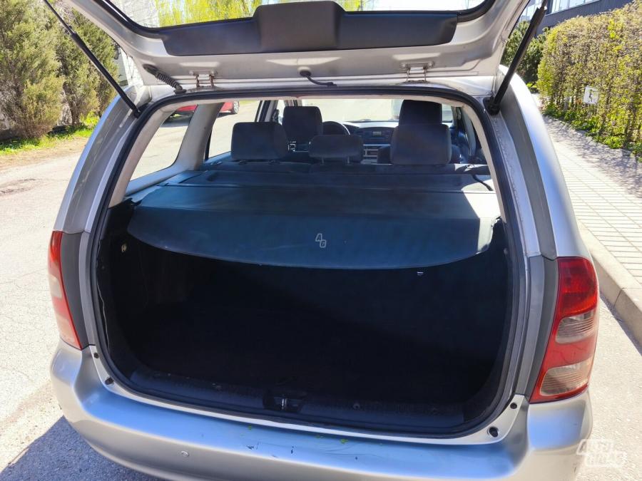 Toyota Corolla 2004 Kauņa, ar dzinēja tilpumu 2.00 L un nobraukumu 300 tūkst. km par 1200 €, foto 11 vietnē AUTOMOTO.COM.LV