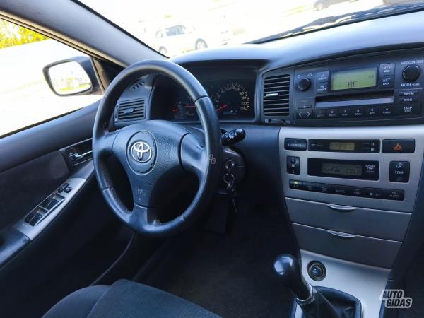 Toyota Corolla 2004 Kauņa, ar dzinēja tilpumu 2.00 L un nobraukumu 380 tūkst. km par 900 €, foto 10 vietnē AUTOMOTO.COM.LV