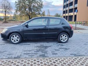 Toyota Corolla 2004 Viļņa, ar dzinēja tilpumu 1.60 L un nobraukumu 258 tūkst. km par 1200 €, foto 3 vietnē AUTOMOTO.COM.LV