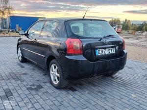Toyota Corolla 2004 Viļņa, ar dzinēja tilpumu 1.60 L un nobraukumu 258 tūkst. km par 1200 €, foto 4 vietnē AUTOMOTO.COM.LV
