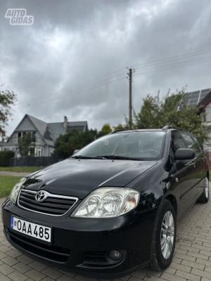 Toyota Corolla 2005 Vievis, ar dzinēja tilpumu 1.40 L un nobraukumu 293 tūkst. km par 2200 €, foto  vietnē AUTOMOTO.COM.LV